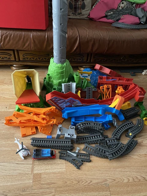 THOMAS AND FRIENDS Trackmaster Sky High Bridge Jump Set £40.00 ...