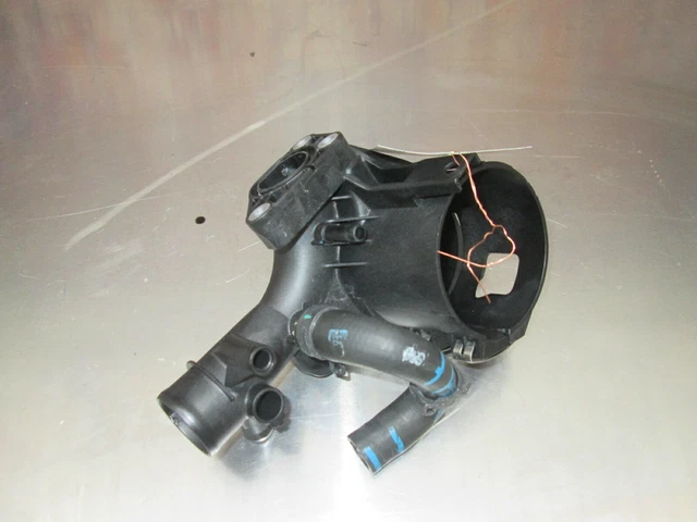 MERCEDES-BENZ OM651 OUTLET connector engine cooling A6512001656 mint ...