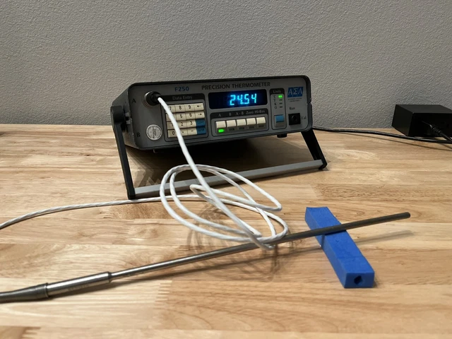 AUTOMATIC SYSTEMS LABORATORIES Precision Thermometer ASL F250 With ...