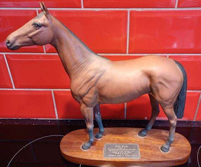 BESWICK MODEL RED Rum from the Connoisseur Horse Series in Matt. No box ...
