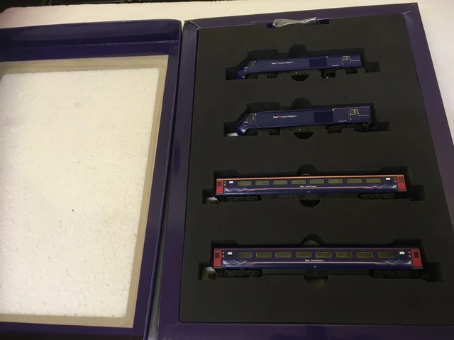 LOT..216L...N GAUGE DAPOL HST FIRST GREAT WESTERN..4-CAR SET ...