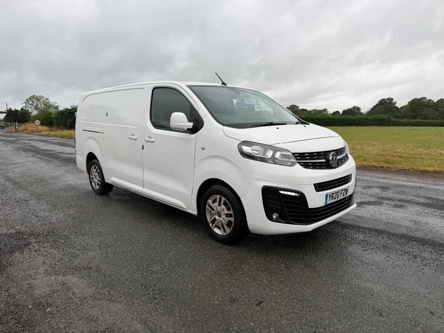 VAUXHALL VIVARO 1.5 Turbo D 2900 Sportive Panel Van 5dr Diesel Manual ...