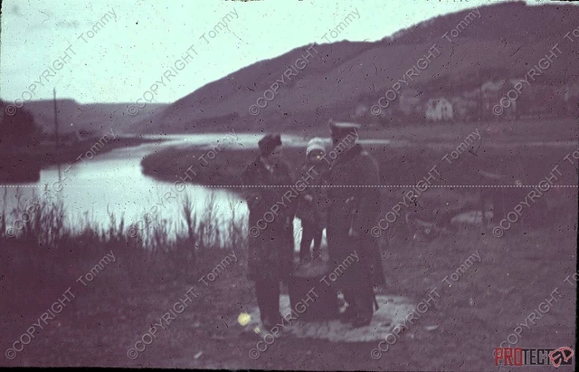 ++ ORIGINAL FARBDIA Agfacolor Front Soldaten Ostfront Bunker bau ...