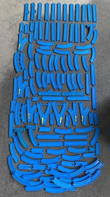 TOMY TRACKMASTER THOMAS The Tank Engine Blue Track Job Lot 130 Pieces ...