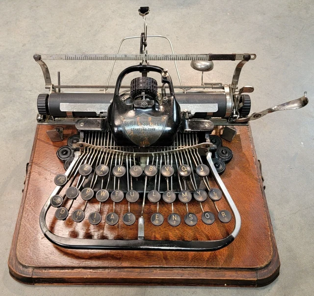 ANTIQUE BLICKENSDERFER MODEL 7 Typewriter with Bentwood Case 1907 $499. ...