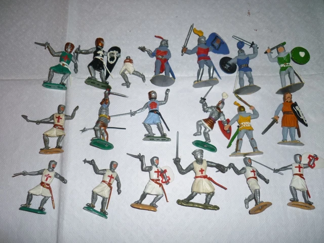 TIMPO VINTAGE CRUSADERS and other knights. 1/32. Well Painted Plastic ...