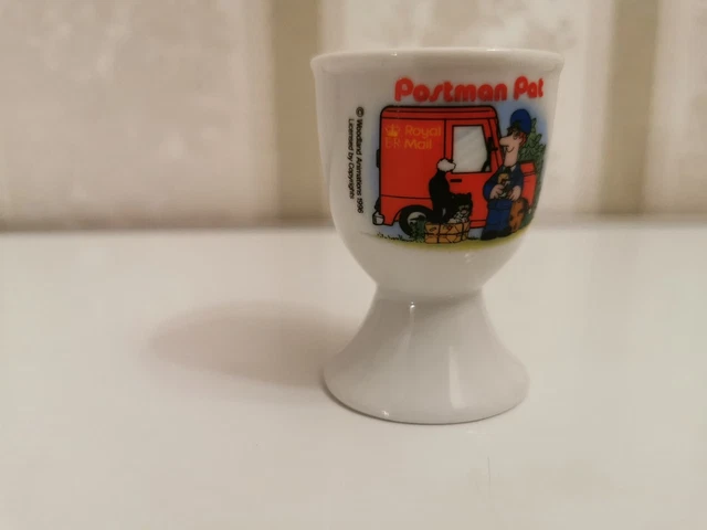 VINTAGE POSTMAN PAT Egg Cup 1996 6.5cm £6.85 - PicClick UK