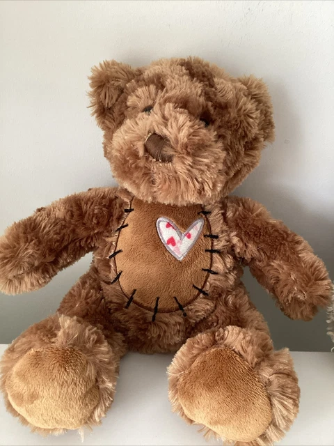 TEDDY BEARS HEART Coat - Damart with red coat and Keel toys with heart ...