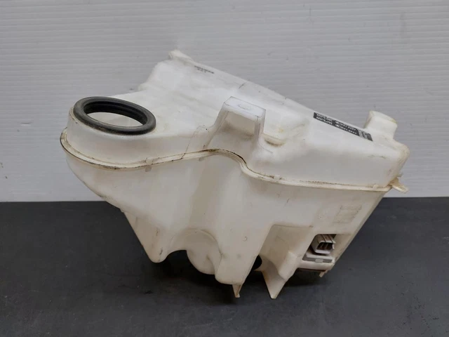 85315-0K010 RESERVOIR LAVE-GLACE pour TOYOTA HILUX VII PICK UP ( N1 N2 ...