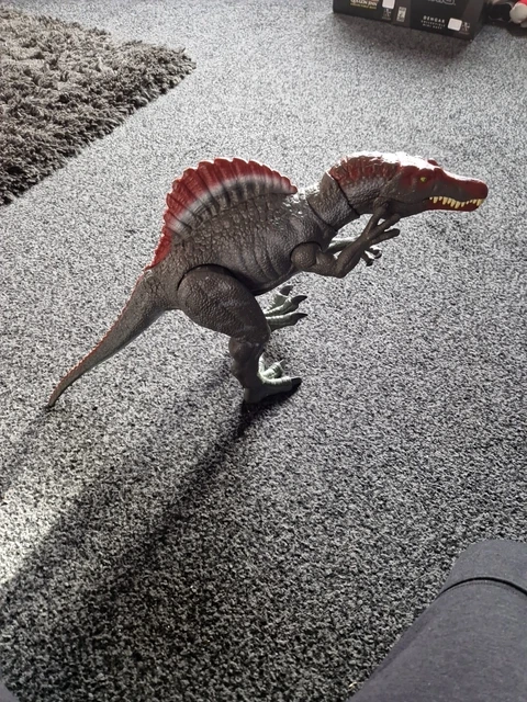 JURASSIC WORLD SPINOSAURUS Toy Legacy Collection Extreme Chompin' Toy ...