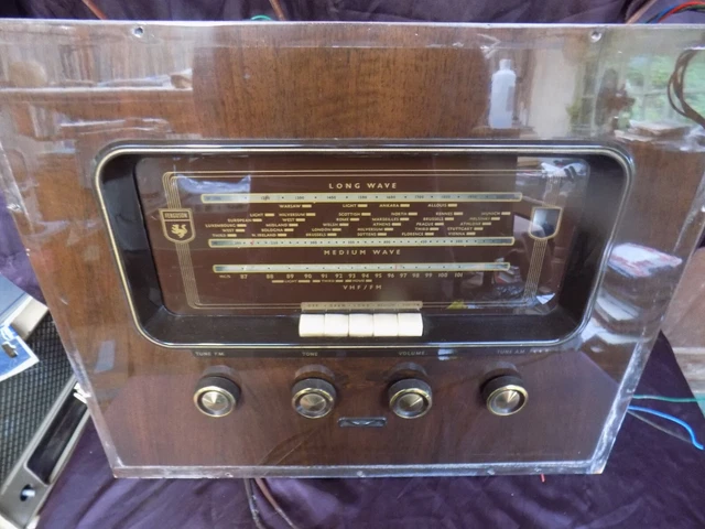 VINTAGE/RETRO FERGUSON MODEL 379Rg Valve Radio/Amplifier £20.00 ...