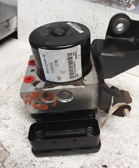 2010-2011 FORD FOCUS ABS Anti-Lock Brake Pump Control Assembly Traction ...