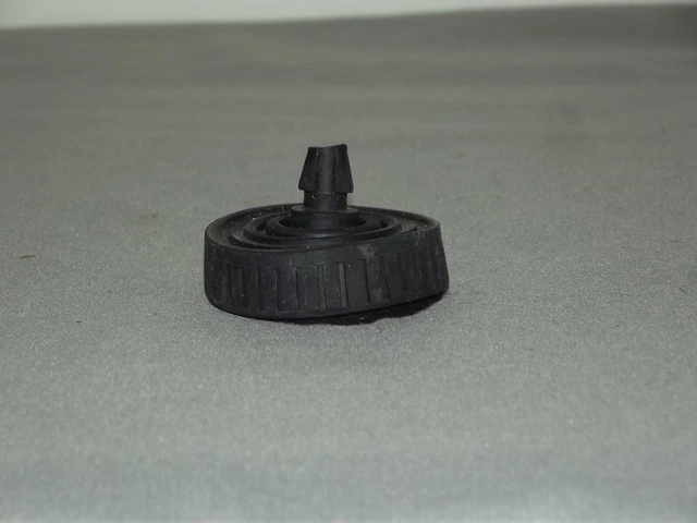 REALISTIC LAB-395 Vintage Stereo Turntable Original Rubber Feet Part $9 ...