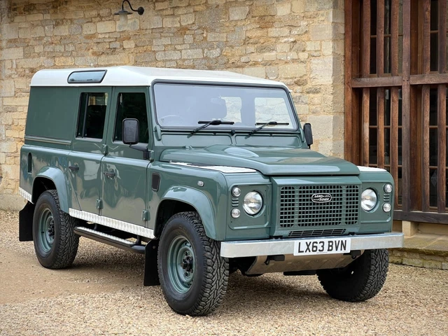 2013 LAND ROVER Defender 110 XS Utility Wagon TDCi [2.2] PANEL VAN ...