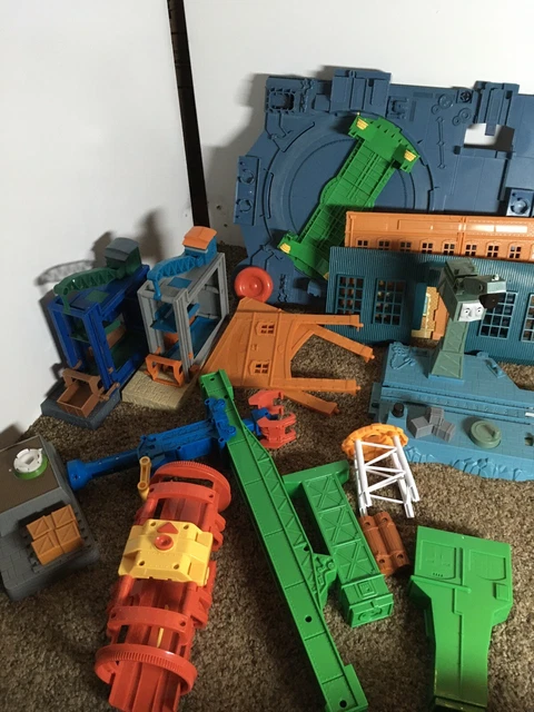 THOMAS AND FRIENDS Trackmaster Spin Fix Sodor Steamworks Lumber Yard ...
