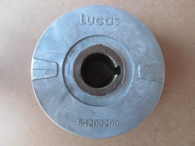 06-8100 LUCAS NORTON Triumph Bsa Rm20 Alternator Rotor 54202299 *** £ ...