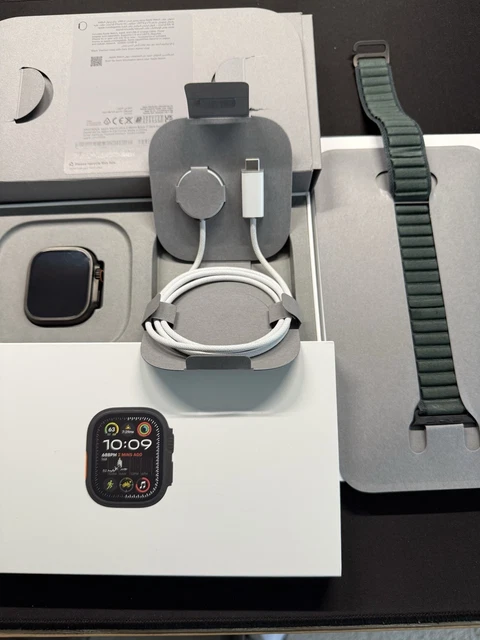 APPLE WATCH ULTRA 2 Black Titanium Green Alpine Loop L £545.00 ...