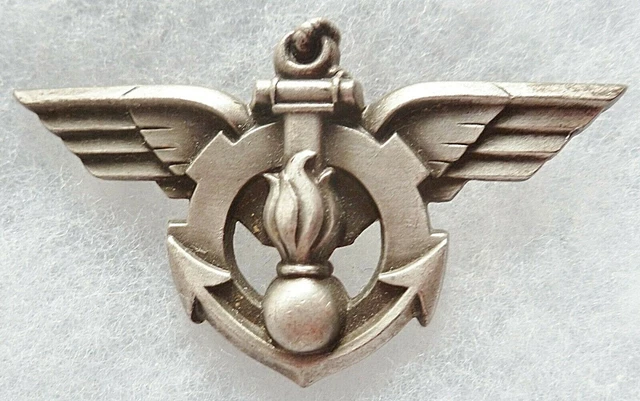 ANTIQUE BADGE ASA SOCIAL ACTION des ARMIES ORIGINAL Arthus Bertrand ...