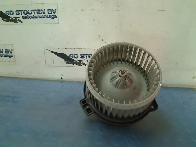 VENTILATEUR RADIATEUR MOTEUR Toyota Corolla (E12) 2004 0130101601 EUR ...