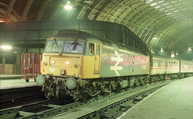 35MM RAILWAY COLOUR negative 47819 DRS BR blue large logo Paddington ...