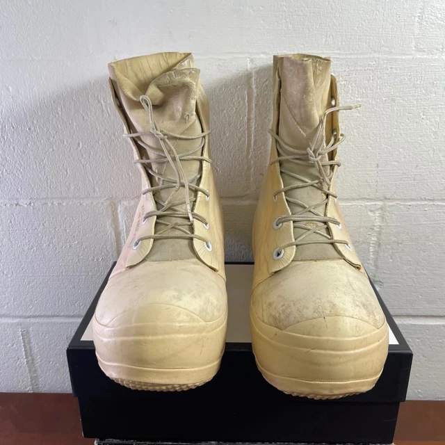 VINTAGE BATA MICKEY Mouse Bunny US Military Boots Cream Cold Weather ...