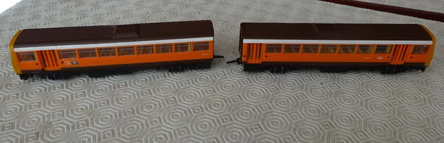 HORNBY R867 - Class 142 'Pacer' DMU orange/brown Manchester livery (OO ...