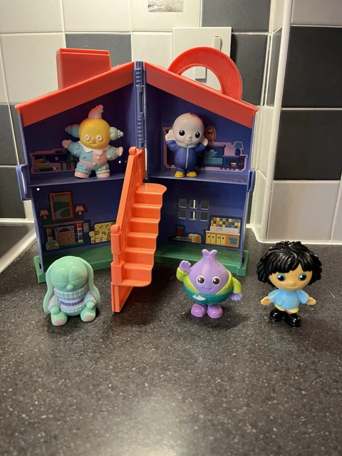 CBEEBIES MOON AND Me Toys Take And Go House Playset & Figures Bundle £ ...