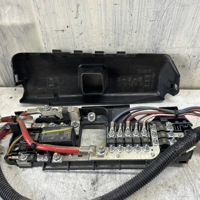 GENUINE FORD TRANSIT Mk7 Under Seat Fuse Box - Fits 2007 - 2013 6C1T ...