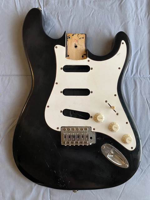 VINTAGE EARLY 90'S Samick Artist Series Strat Electric Guitar BODY w/Pickguard! $137.16 ...