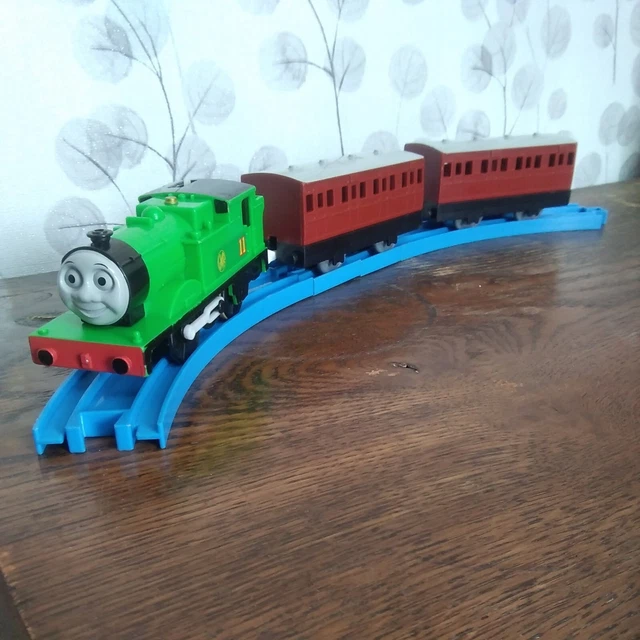 VINTAGE TOMY TRACKMASTER Thomas The Tank Engine Rare Oliver GWR Number ...