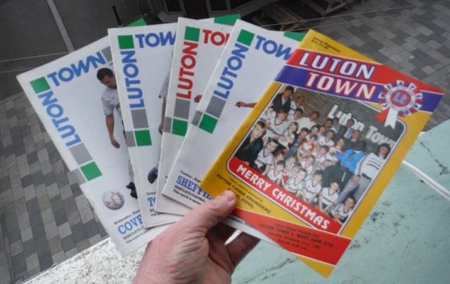 LUTON TOWN FOOTBALL Porgrammes £6.95 - PicClick UK