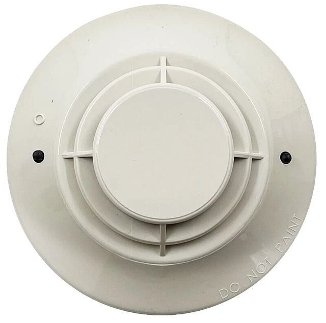 NOTIFIER FSP-851 INTELLIGENT Plug-in Photoelectric Smoke Detector $98. ...