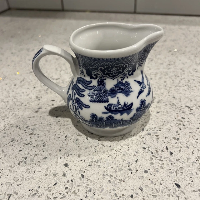 ANTIQUE VINTAGE CHURCHILL Willow Ceramic Milk Jug Made In England 9cm £ ...