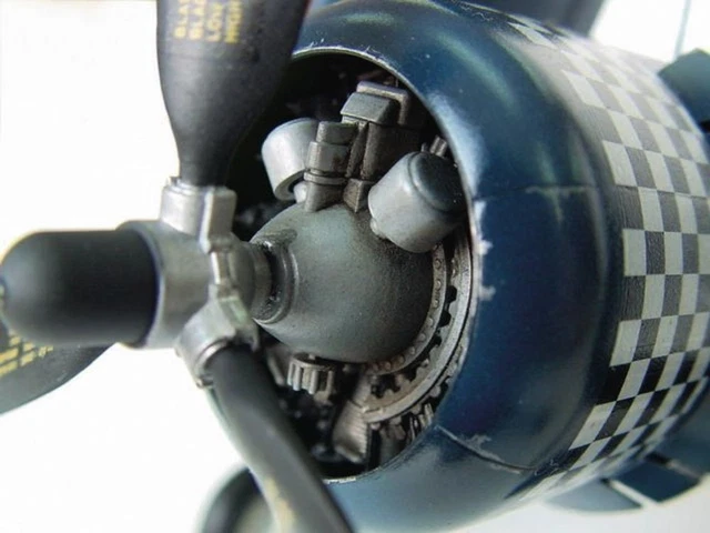 TRUMPETER 02221 MAQUETTE Vought F4U-1D Corsair 1/32 EUR 47,10 - PicClick FR