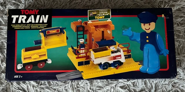 RETRO 1980S B0XED TOMY TRAIN FREIGHT STATION BOXED COMPLETE £32.99 ...