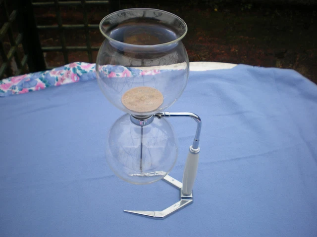 ANCIENNE CAFETIÈRE 10 tasses marque Hellem ( manque le bruleur dessous ...