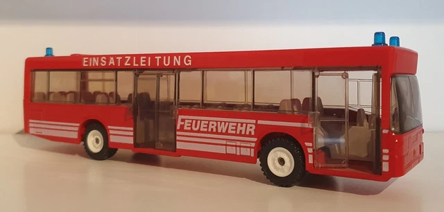 SIKU SUPER SERIE 2927, Mercedes Bus Feuerwehr, Vitrinenmodell EUR 35,00 ...
