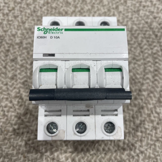 SCHNEIDER D10A 3PHASE Mcb D10 10A 3 Phase MCB £21.00 - PicClick UK