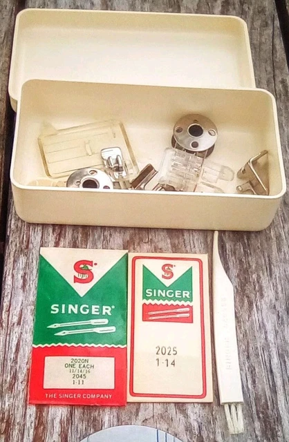 SINGER SEWING MACHINE Kit 1970s-80s 2020N 2025 Bobbins Feet Plate 3456 ...