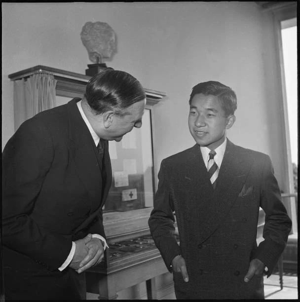 PAUL RUEGGER PRESIDENT of the ICRC and Prince Akihito of Japan 1953 Old ...
