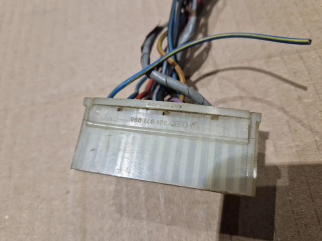 VW GOLF CADDY Mk1 Speedometer Instrument Cluster Wiring Connector Plug ...