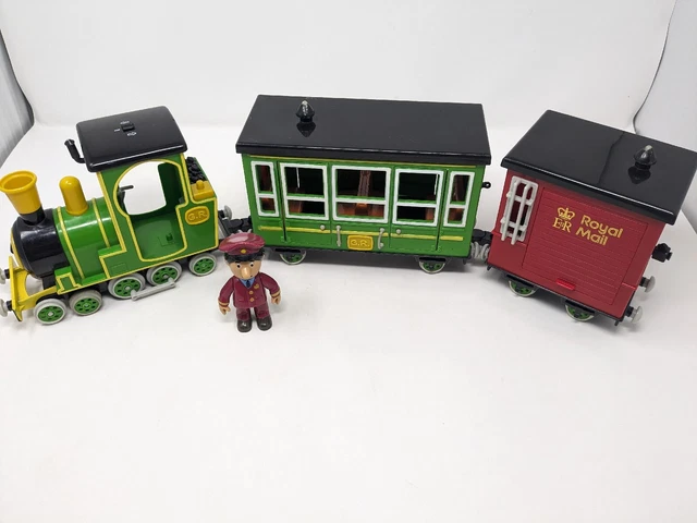 POSTMAN PAT GREENDALE Rocket Motorised Train With Sounds & 1 Figure ...