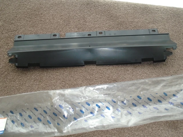 GENUINE FORD FOCUS Mk1 lower air deflector 2M51-A8B384-AB £25.00 ...