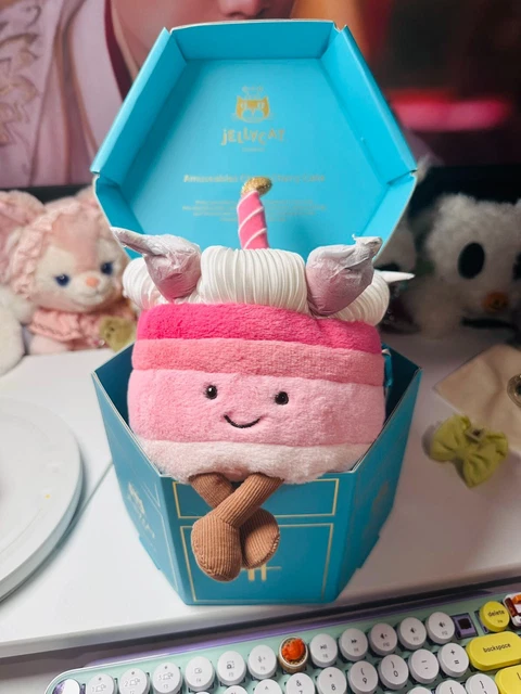 JELLYCAT LONDON HARRODS Exclusive Limited Amuseables Cheryl Cherry Cake ...