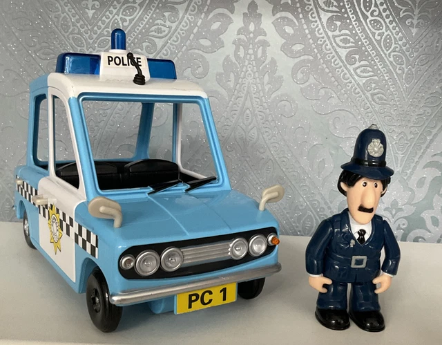 POSTMAN PAT PC Selby Pc1 Large Police Car Toy & Pc Selby Figure Take A ...