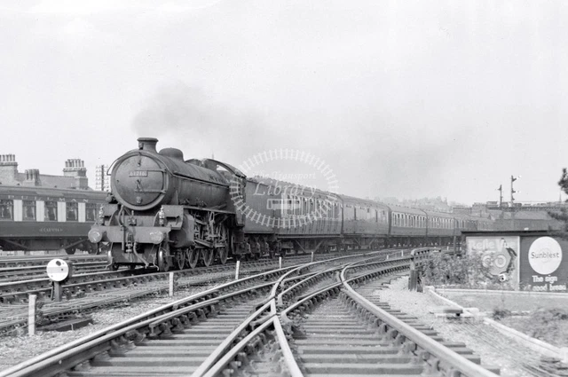 PHOTO BR BRITISH Railways Steam Locomotive Class B1 61216 at Harrogate ...