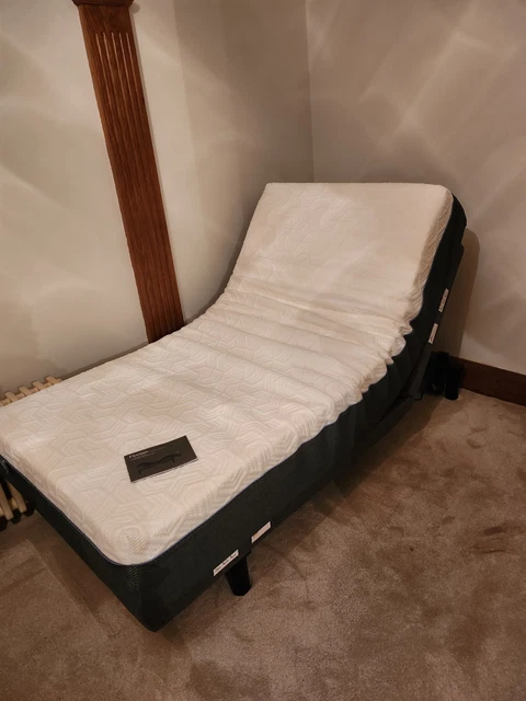 DREAMS SLEEP MOTION orthopaedic single bed with Mattress. Barely used ...