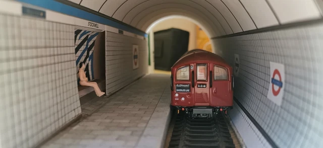 OO GAUGE LONDON Underground Station Tube Platform Tile Brick Model ...