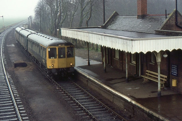 BRITISH RAIL CLASS 104 DMU Reedham Rail Photo £2.70 - PicClick UK