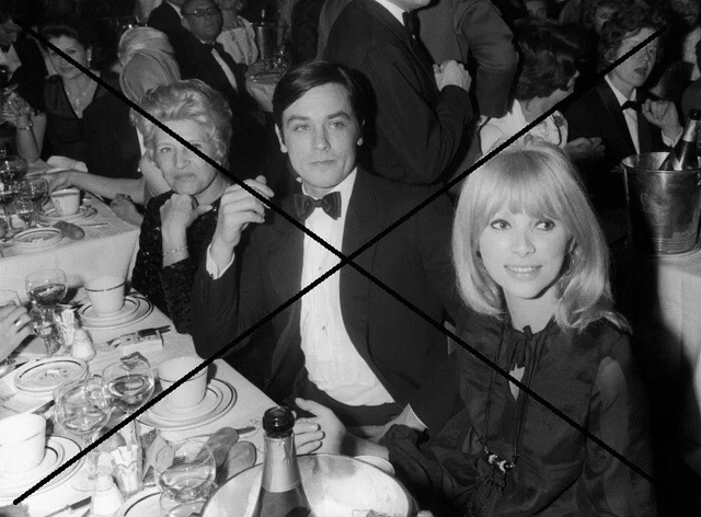 PHOTO DE ALAIN Delon Mireille Darc 1969 EUR 6,50 - PicClick FR